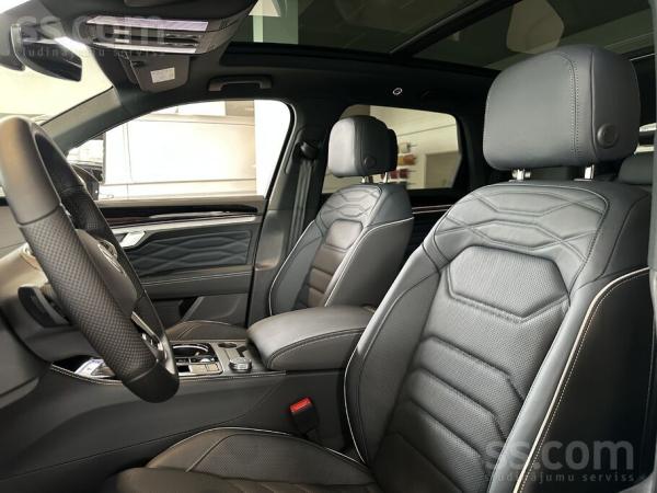 Volkswagen Touareg 2026 in Valmiera, with an engine capacity of 3.00 L and mileage of 10 thousand km for 71900 €, photo 7 on AUTOMOTO.COM.LV
