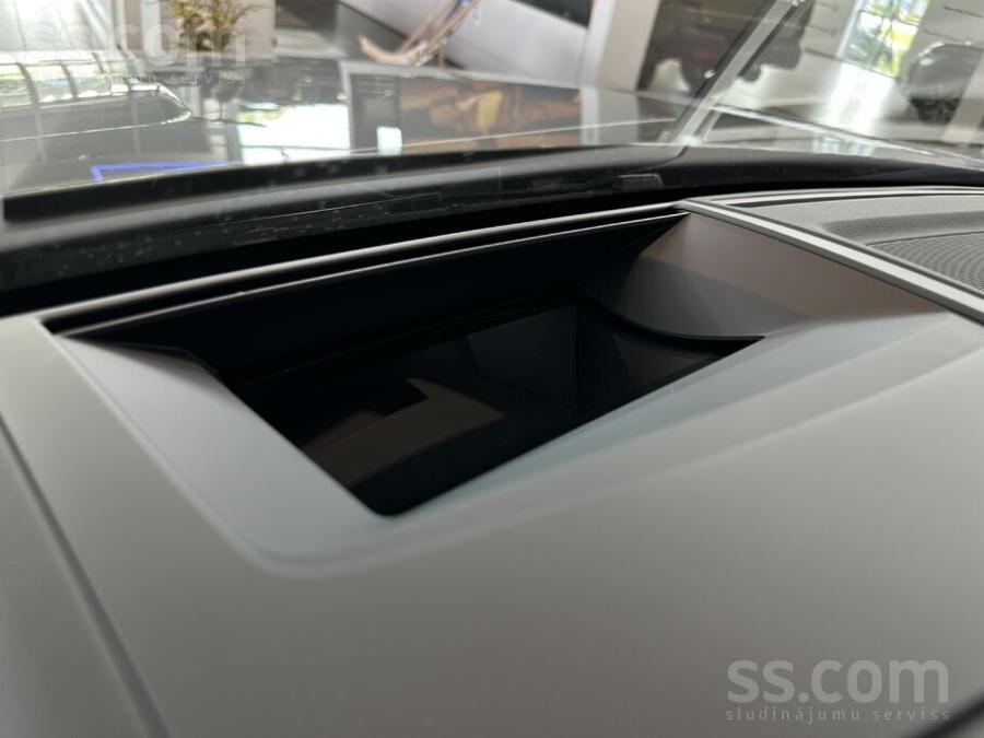 Volkswagen Touareg 2026 in Valmiera, with an engine capacity of 3.00 L and mileage of 10 thousand km for 71900 €, photo 19 on AUTOMOTO.COM.LV