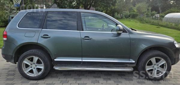 Zaļš Volkswagen Touareg 2003 Talsi, ar dzinēja tilpumu 2.50 L un nobraukumu 376 tūkst. km par 2500 €, foto 5 vietnē AUTOMOTO.COM.LV