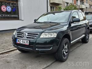Zaļš Volkswagen Touareg 2004 Jūrmala, ar dzinēja tilpumu 2.50 L un nobraukumu 338 tūkst. km par 1950 €, foto  vietnē AUTOMOTO.COM.LV