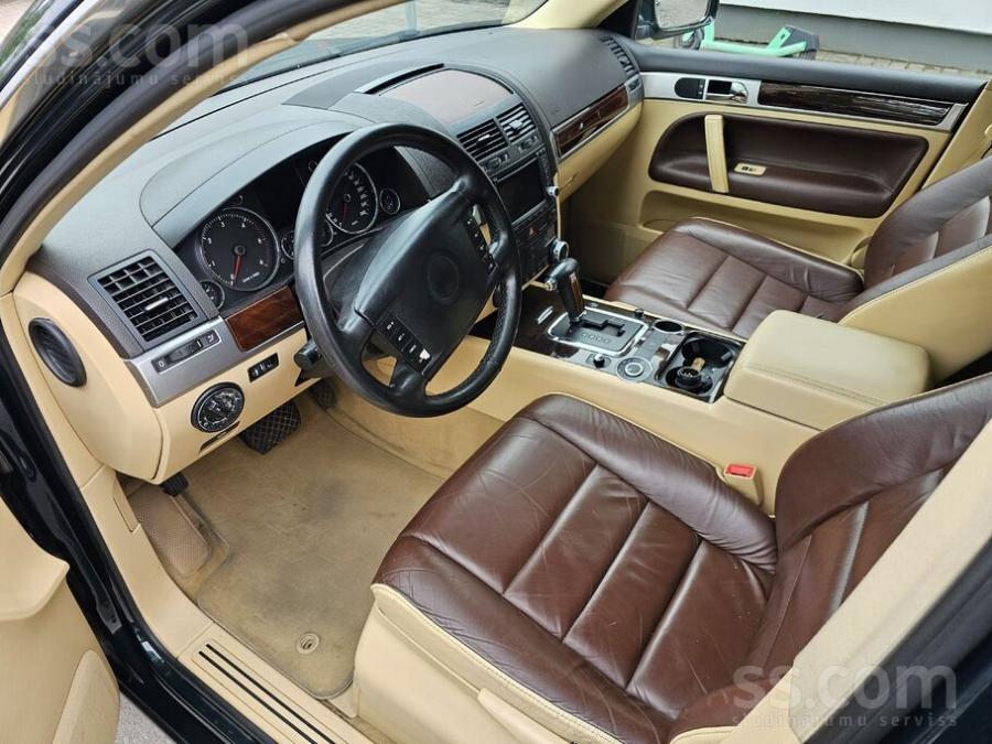 Zaļš Volkswagen Touareg 2004 Jūrmala, ar dzinēja tilpumu 2.50 L un nobraukumu 338 tūkst. km par 1950 €, foto 6 vietnē AUTOMOTO.COM.LV