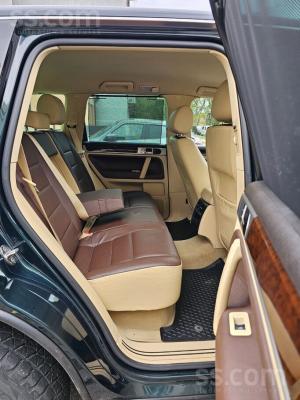 Zaļš Volkswagen Touareg 2004 Jūrmala, ar dzinēja tilpumu 2.50 L un nobraukumu 338 tūkst. km par 1950 €, foto 8 vietnē AUTOMOTO.COM.LV