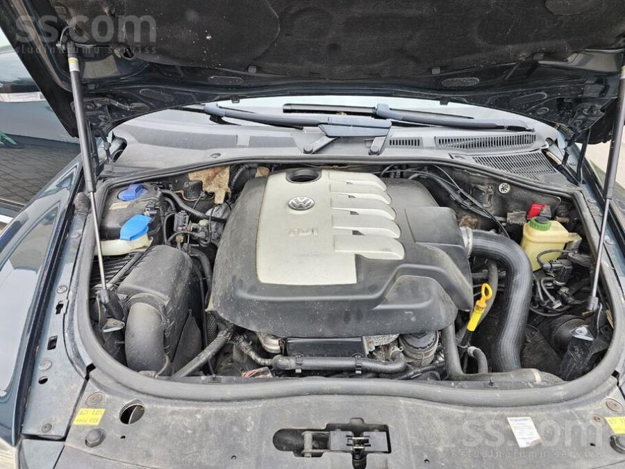 Zaļš Volkswagen Touareg 2004 Jūrmala, ar dzinēja tilpumu 2.50 L un nobraukumu 338 tūkst. km par 1950 €, foto 15 vietnē AUTOMOTO.COM.LV