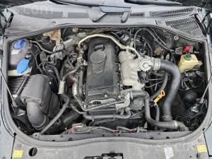 Zaļš Volkswagen Touareg 2004 Jūrmala, ar dzinēja tilpumu 2.50 L un nobraukumu 338 tūkst. km par 1950 €, foto 16 vietnē AUTOMOTO.COM.LV