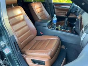 Zaļš Volkswagen Touareg 2004 Panevēža, ar dzinēja tilpumu 2.46 L un nobraukumu 384 tūkst. km par 1800 €, foto 8 vietnē AUTOMOTO.COM.LV