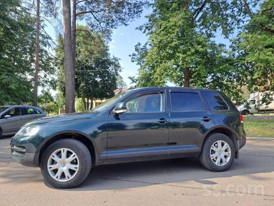 Зеленый Фольксваген Туарег 2005 в Даугавпилс, объемом двигателя 3.00 л и пробегом 394 тыс. км за 3550 €, фото 1 на AUTOMOTO.COM.LV