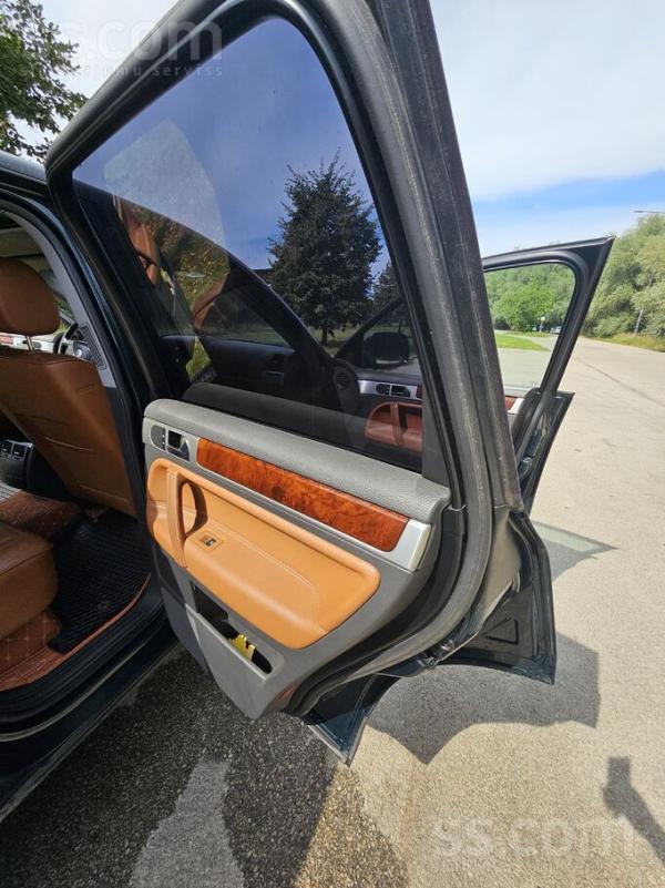 Volkswagen Touareg 2005 Rīga vietnē Zaļš Volkswagen Touareg 2005 Rīga, ar dzinēja tilpumu 3.00 L un nobraukumu 357 tūkst. km par 4950 €, foto 7 vietnē AUTOMOTO.COM.LV