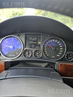 Zaļš Volkswagen Touareg 2005 Rīga, ar dzinēja tilpumu 3.00 L un nobraukumu 357 tūkst. km par 4950 €, foto 14 vietnē AUTOMOTO.COM.LV