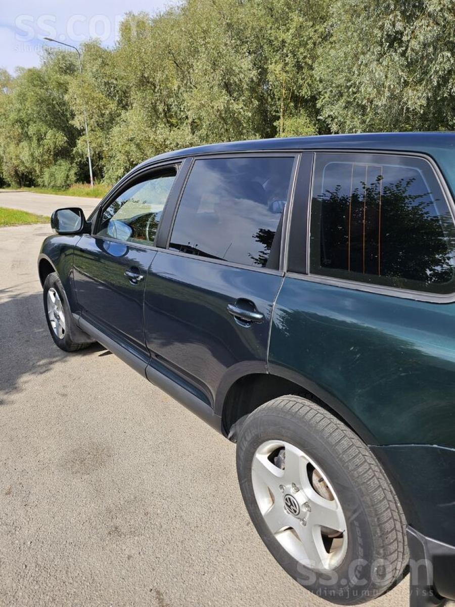 Zaļš Volkswagen Touareg 2005 Rīga, ar dzinēja tilpumu 3.00 L un nobraukumu 357 tūkst. km par 4950 €, foto 15 vietnē AUTOMOTO.COM.LV