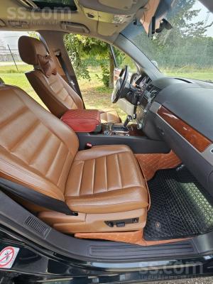 Zaļš Volkswagen Touareg 2005 Rīga, ar dzinēja tilpumu 3.00 L un nobraukumu 357 tūkst. km par 4950 €, foto 17 vietnē AUTOMOTO.COM.LV