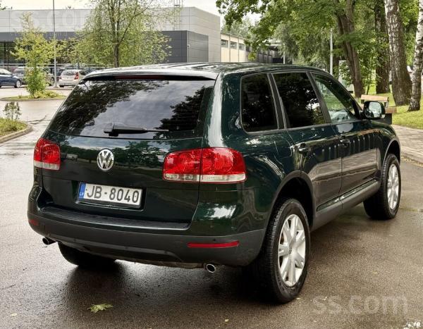 Zaļš Volkswagen Touareg 2006 Rīga, ar dzinēja tilpumu 2.50 L un nobraukumu 322 tūkst. km par 3850 €, foto 4 vietnē AUTOMOTO.COM.LV