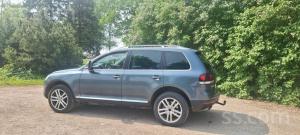 Zaļš Volkswagen Touareg 2007 Saldus, ar dzinēja tilpumu 3.00 L un nobraukumu 473 tūkst. km par 3025 €, foto 3 vietnē AUTOMOTO.COM.LV