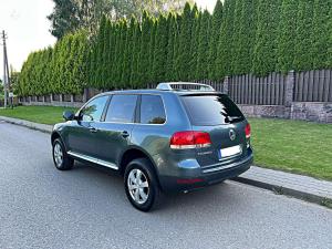 Green Volkswagen Touareg 2007 in Vilnius, with an engine capacity of 2.97 L and mileage of 251 thousand km for 3750 €, photo 9 on AUTOMOTO.COM.LV
