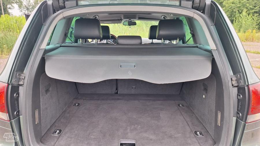 Green Volkswagen Touareg 2008 in Sakiai, with an engine capacity of 3.00 L and mileage of 299 thousand km for 5499 €, photo 17 on AUTOMOTO.COM.LV