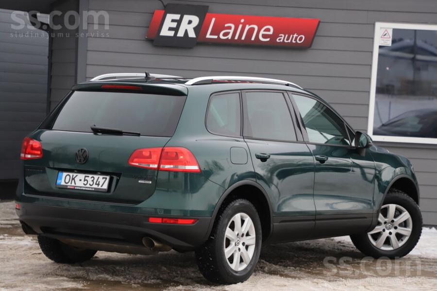 Zaļš Volkswagen Touareg 2011 Tukums, ar dzinēja tilpumu 3.00 L un nobraukumu 296 tūkst. km par 8900 €, foto 3 vietnē AUTOMOTO.COM.LV