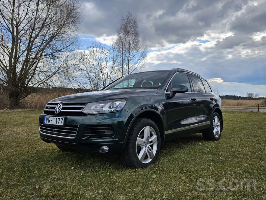 Zaļš Volkswagen Touareg 2012 Rīga, ar dzinēja tilpumu 3.00 L un nobraukumu 254 tūkst. km par 12500 €, foto 3 vietnē AUTOMOTO.COM.LV