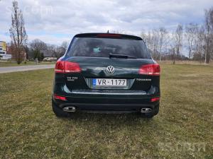 Zaļš Volkswagen Touareg 2012 Rīga, ar dzinēja tilpumu 3.00 L un nobraukumu 254 tūkst. km par 12500 €, foto 7 vietnē AUTOMOTO.COM.LV