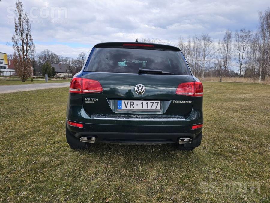 Zaļš Volkswagen Touareg 2012 Rīga, ar dzinēja tilpumu 3.00 L un nobraukumu 254 tūkst. km par 12500 €, foto 7 vietnē AUTOMOTO.COM.LV