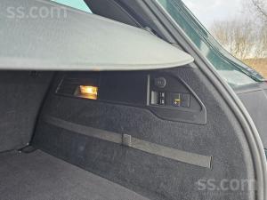 Zaļš Volkswagen Touareg 2012 Rīga, ar dzinēja tilpumu 3.00 L un nobraukumu 254 tūkst. km par 12500 €, foto 11 vietnē AUTOMOTO.COM.LV
