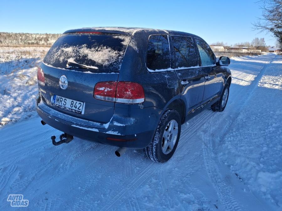 Серый Фольксваген Туарег 2003 в Мажейкяй, объемом двигателя 3.20 л и пробегом 266 тыс. км за 3700 €, фото 2 на AUTOMOTO.COM.LV
