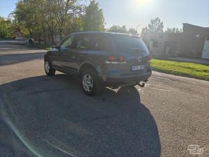 Pelēks Volkswagen Touareg 2003 Alīta, ar dzinēja tilpumu 3.20 L un nobraukumu 256 tūkst. km par 2850 €, foto 8 vietnē AUTOMOTO.COM.LV