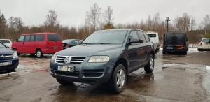 Серый Фольксваген Туарег 2003 в Валмиера, объемом двигателя 2.50 л и пробегом 268 тыс. км за 4500 €, фото 8 на AUTOMOTO.COM.LV