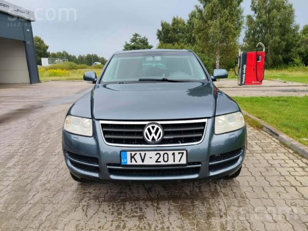 Pelēks Volkswagen Touareg 2003 Liepāja, ar dzinēja tilpumu 2.50 L un nobraukumu 0 tūkst. km par 2100 €, foto 5 vietnē AUTOMOTO.COM.LV