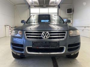 Pelēks Volkswagen Touareg 2004 Radviliškis, ar dzinēja tilpumu 5.00 L un nobraukumu 226 tūkst. km par 3150 €, foto 5 vietnē AUTOMOTO.COM.LV