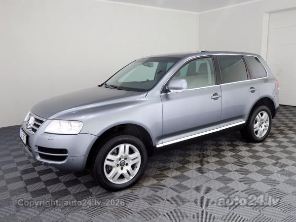 Grey Volkswagen Touareg 2004 in Tallinn, with an engine capacity of 4.90 L and mileage of 368 thousand km for 1899 €, photo 2 on AUTOMOTO.COM.LV
