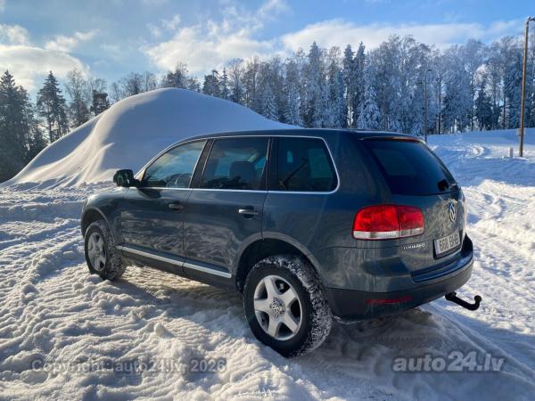 Grey Volkswagen Touareg 2005 in Tallinn, with an engine capacity of 2.50 L and mileage of 362 thousand km for 4600 €, photo 6 on AUTOMOTO.COM.LV