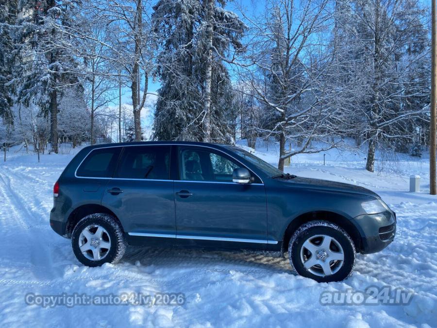 Grey Volkswagen Touareg 2005 in Tallinn, with an engine capacity of 2.50 L and mileage of 362 thousand km for 4600 €, photo 8 on AUTOMOTO.COM.LV