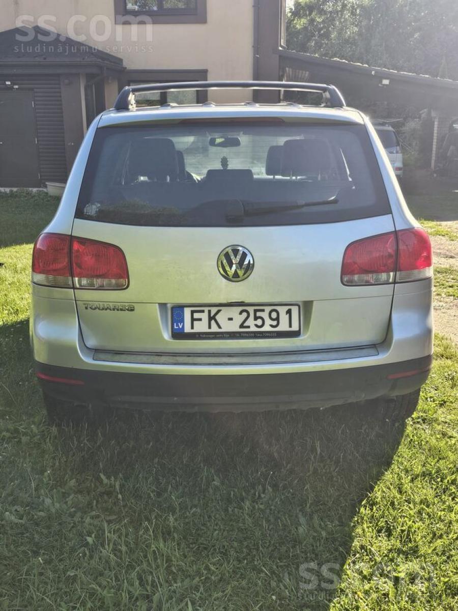 Grey Volkswagen Touareg 2005 in Riga, with an engine capacity of 3.20 L and mileage of 280 thousand km for 2800 €, photo 6 on AUTOMOTO.COM.LV