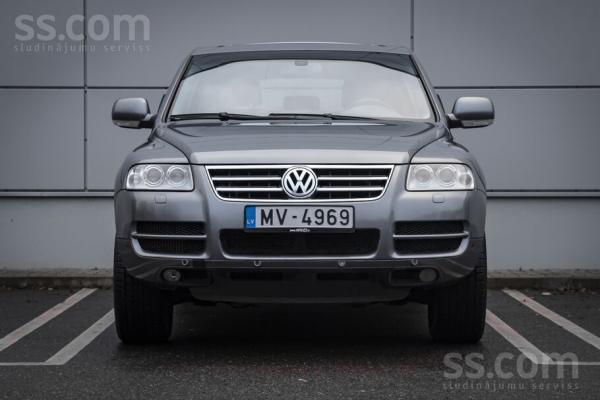 Pelēks Volkswagen Touareg 2005 Rīga, ar dzinēja tilpumu 3.00 L un nobraukumu 0 tūkst. km par 4990 €, foto 2 vietnē AUTOMOTO.COM.LV