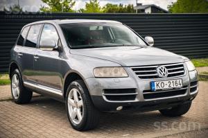 Pelēks Volkswagen Touareg 2005 Rīga, ar dzinēja tilpumu 2.50 L un nobraukumu 0 tūkst. km par 2590 €, foto 4 vietnē AUTOMOTO.COM.LV