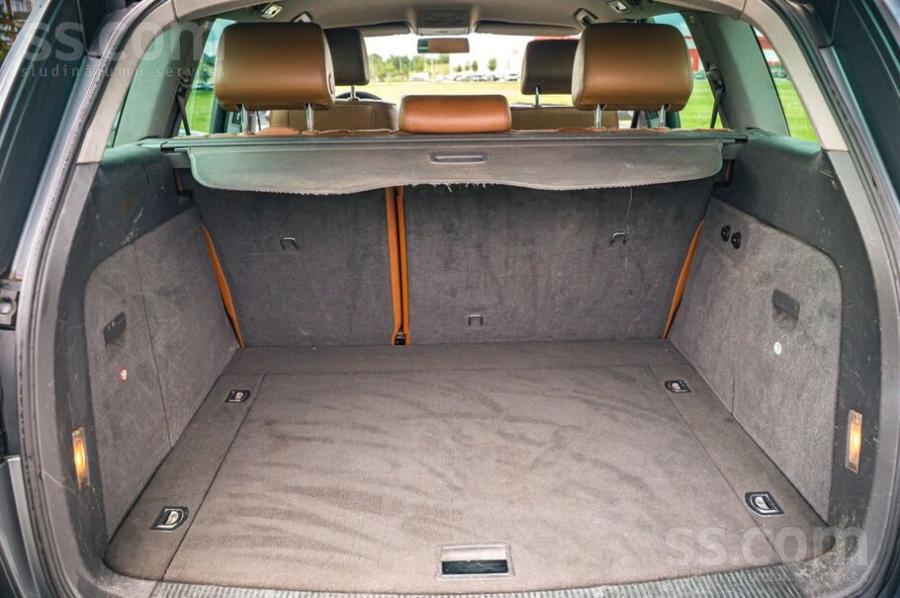Pelēks Volkswagen Touareg 2005 Rīga, ar dzinēja tilpumu 2.50 L un nobraukumu 0 tūkst. km par 2590 €, foto 11 vietnē AUTOMOTO.COM.LV