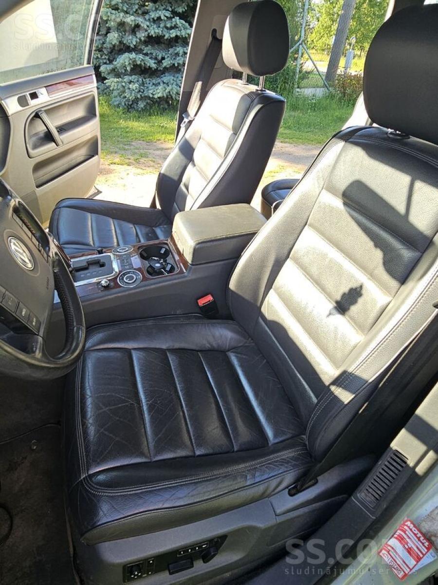 Pelēks Volkswagen Touareg 2005 Rīga, ar dzinēja tilpumu 3.20 L un nobraukumu 280 tūkst. km par 2300 €, foto 7 vietnē AUTOMOTO.COM.LV