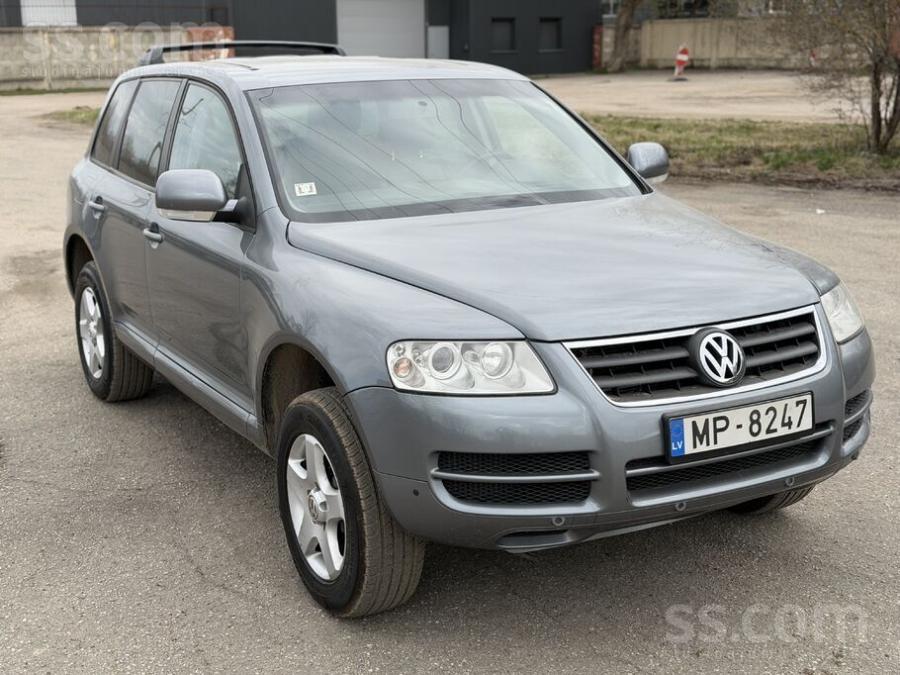 Pelēks Volkswagen Touareg 2005 Ogre, ar dzinēja tilpumu 3.00 L un nobraukumu 228 tūkst. km par 2500 €, foto 13 vietnē AUTOMOTO.COM.LV