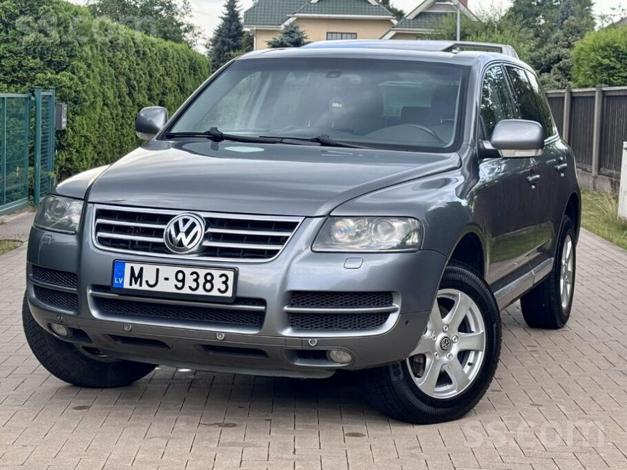 Grey Volkswagen Touareg 2005 in Riga, with an engine capacity of 3.00 L and mileage of 327 thousand km for 4150 €, photo 4 on AUTOMOTO.COM.LV