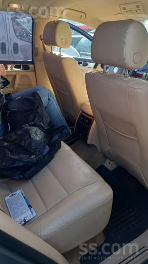 Pelēks Volkswagen Touareg 2005 Rīga, ar dzinēja tilpumu 2.50 L un nobraukumu 391 tūkst. km par 2300 €, foto 9 vietnē AUTOMOTO.COM.LV