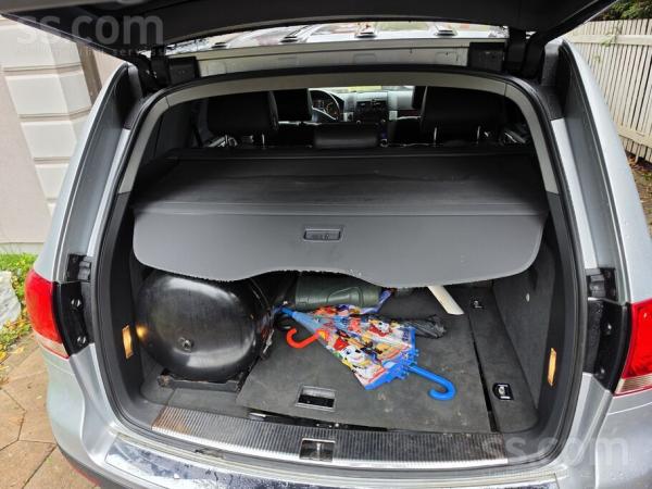 Grey Volkswagen Touareg 2005 in Riga, with an engine capacity of 3.20 L and mileage of 280 thousand km for 2800 €, photo 5 on AUTOMOTO.COM.LV