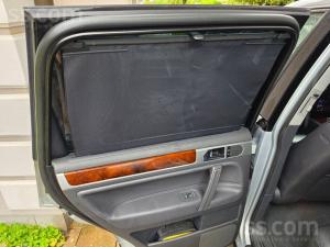 Grey Volkswagen Touareg 2005 in Riga, with an engine capacity of 3.20 L and mileage of 280 thousand km for 2800 €, photo 8 on AUTOMOTO.COM.LV