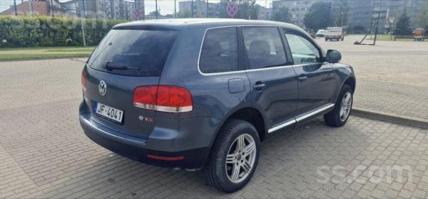 Grey Volkswagen Touareg 2006 in Riga, with an engine capacity of 3.00 L and mileage of 392 thousand km for 2800 €, photo 3 on AUTOMOTO.COM.LV