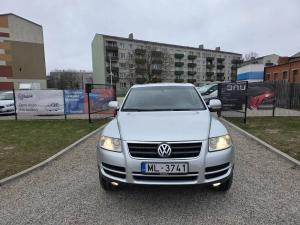 Pelēks Volkswagen Touareg 2006 Ventspils, ar dzinēja tilpumu 2.50 L un nobraukumu 347 tūkst. km par 3490 €, foto 3 vietnē AUTOMOTO.COM.LV