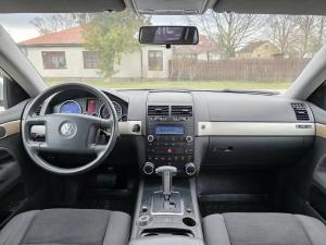 Pelēks Volkswagen Touareg 2006 Ventspils, ar dzinēja tilpumu 2.50 L un nobraukumu 347 tūkst. km par 3490 €, foto 12 vietnē AUTOMOTO.COM.LV