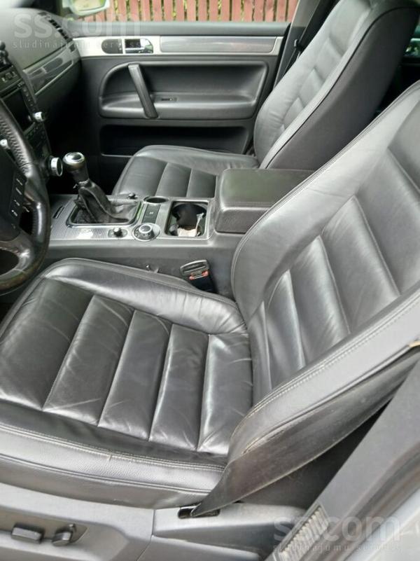 Grey Volkswagen Touareg 2006 in Ventspils, with an engine capacity of 3.00 L and mileage of 320 thousand km for 4500 €, photo 6 on AUTOMOTO.COM.LV