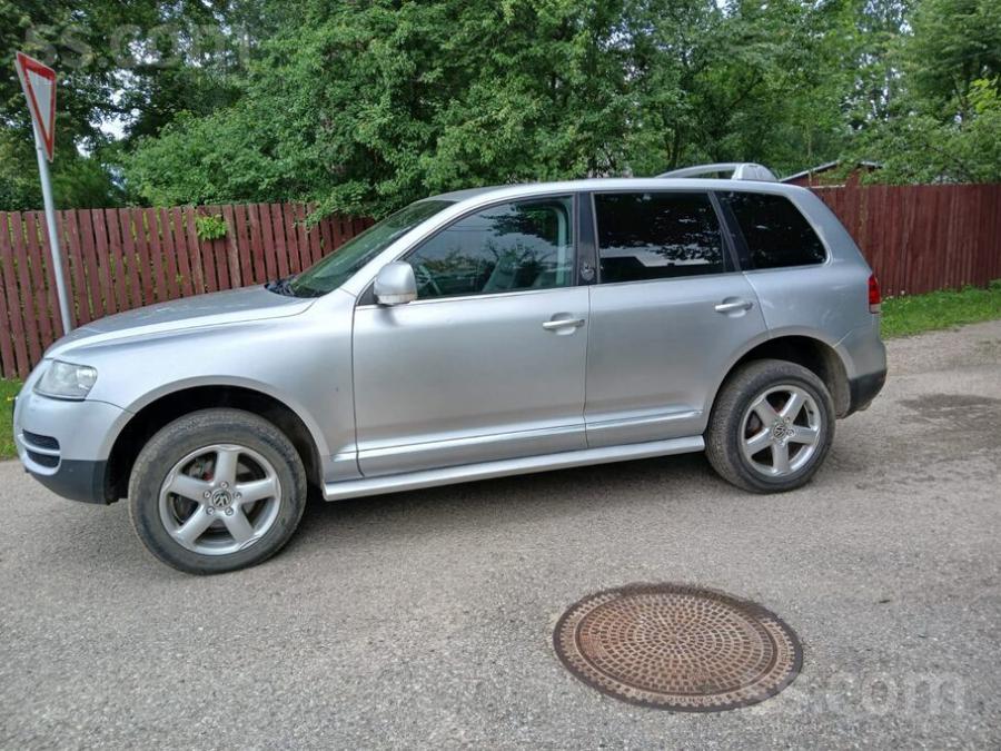 Pelēks Volkswagen Touareg 2006 Ventspils, ar dzinēja tilpumu 3.00 L un nobraukumu 320 tūkst. km par 4500 €, foto 4 vietnē AUTOMOTO.COM.LV