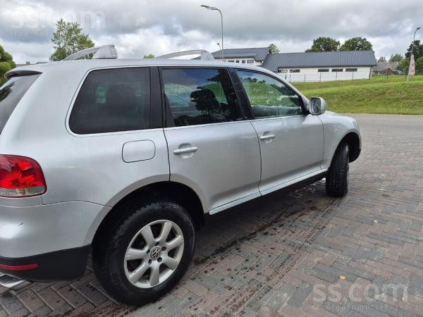 Pelēks Volkswagen Touareg 2006 Alūksne, ar dzinēja tilpumu 3.00 L un nobraukumu 344 tūkst. km par 3500 €, foto 6 vietnē AUTOMOTO.COM.LV