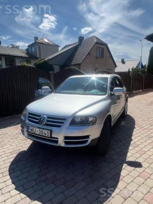 Pelēks Volkswagen Touareg 2006 Jēkabpils, ar dzinēja tilpumu 3.00 L un nobraukumu 374 tūkst. km par 3700 €, foto 1 vietnē AUTOMOTO.COM.LV