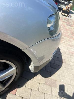 Pelēks Volkswagen Touareg 2006 Jēkabpils, ar dzinēja tilpumu 3.00 L un nobraukumu 374 tūkst. km par 3700 €, foto 7 vietnē AUTOMOTO.COM.LV