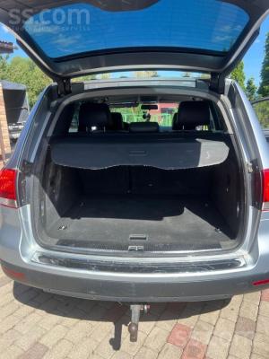Pelēks Volkswagen Touareg 2006 Jēkabpils, ar dzinēja tilpumu 3.00 L un nobraukumu 374 tūkst. km par 3700 €, foto 9 vietnē AUTOMOTO.COM.LV